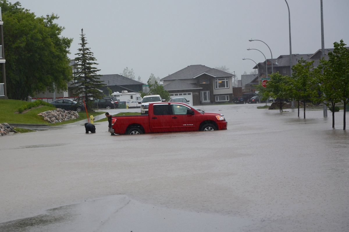 Streets flooding | Discussions | eBrandon - Brandon, Manitoba's Online ...