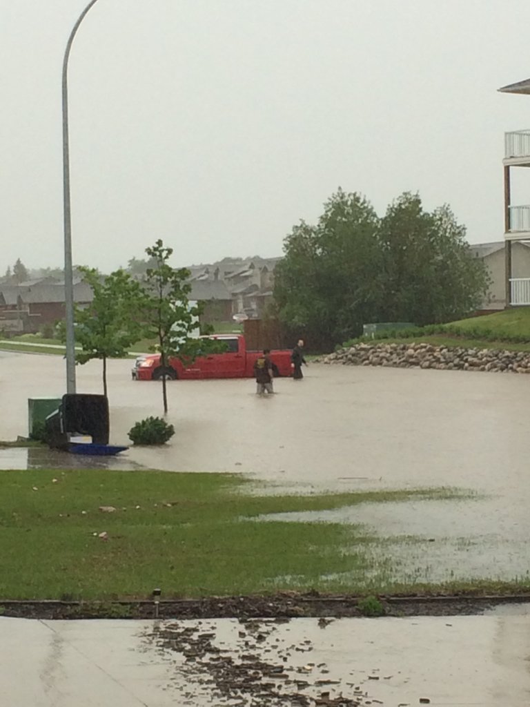 Streets flooding | Discussions | eBrandon - Brandon, Manitoba's Online ...